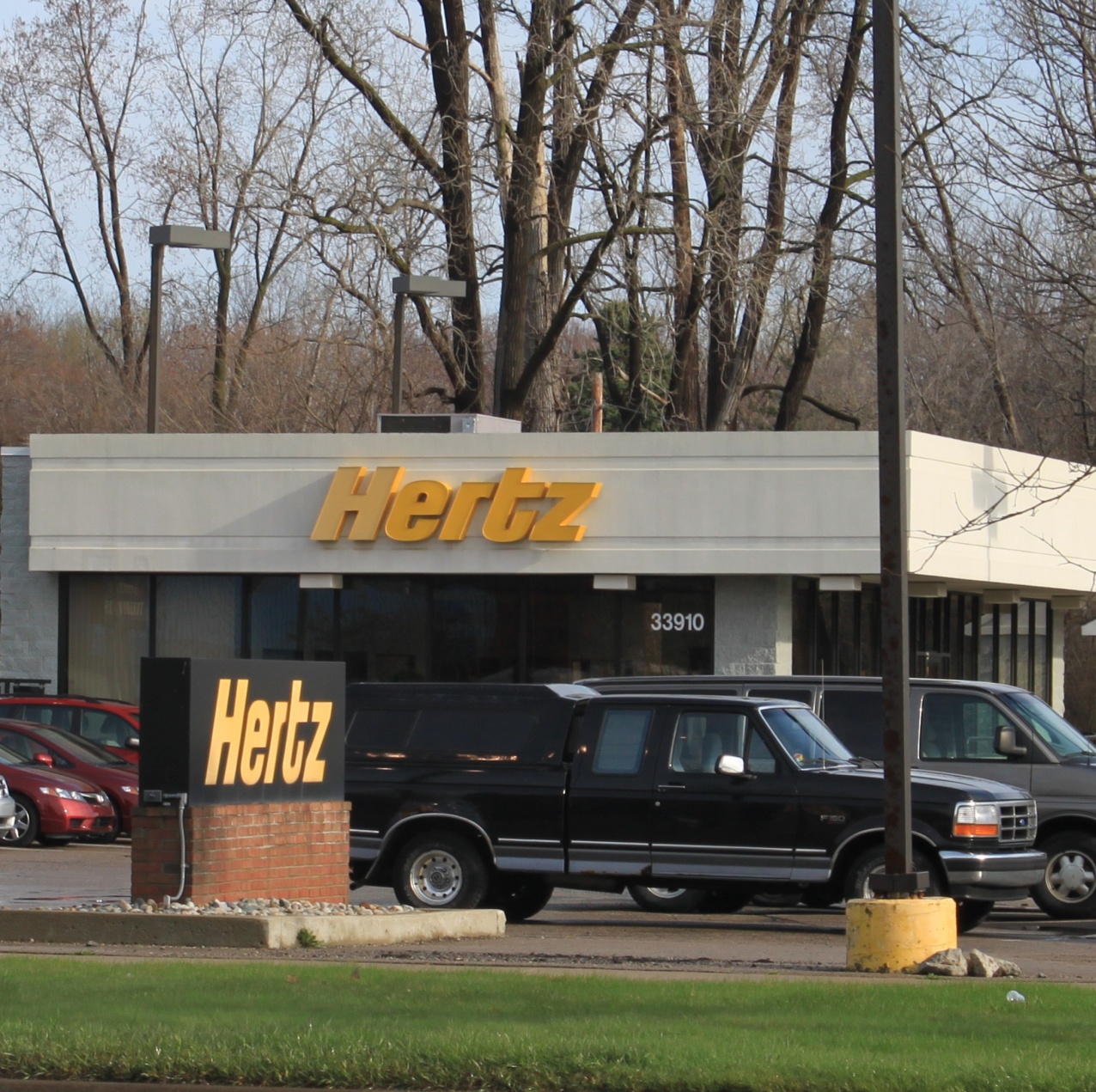 Hertz plan huge insurance replacement expansion following CCL Vehicle ...
