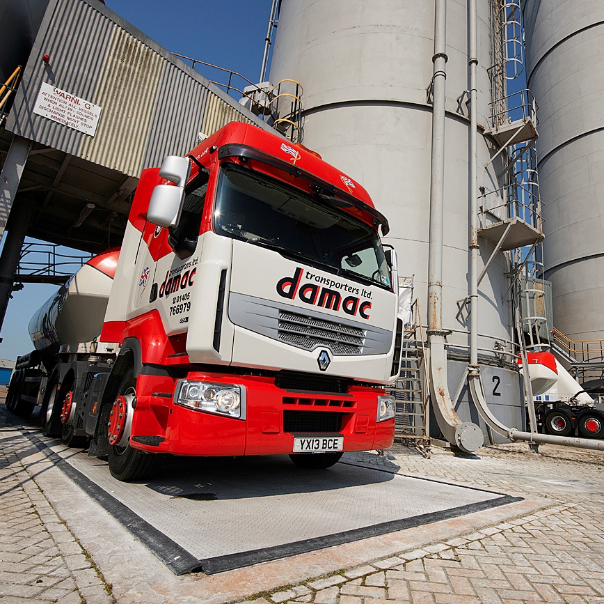 Damac Transporters grow Renault fleet with ten more Premiums - FleetPoint