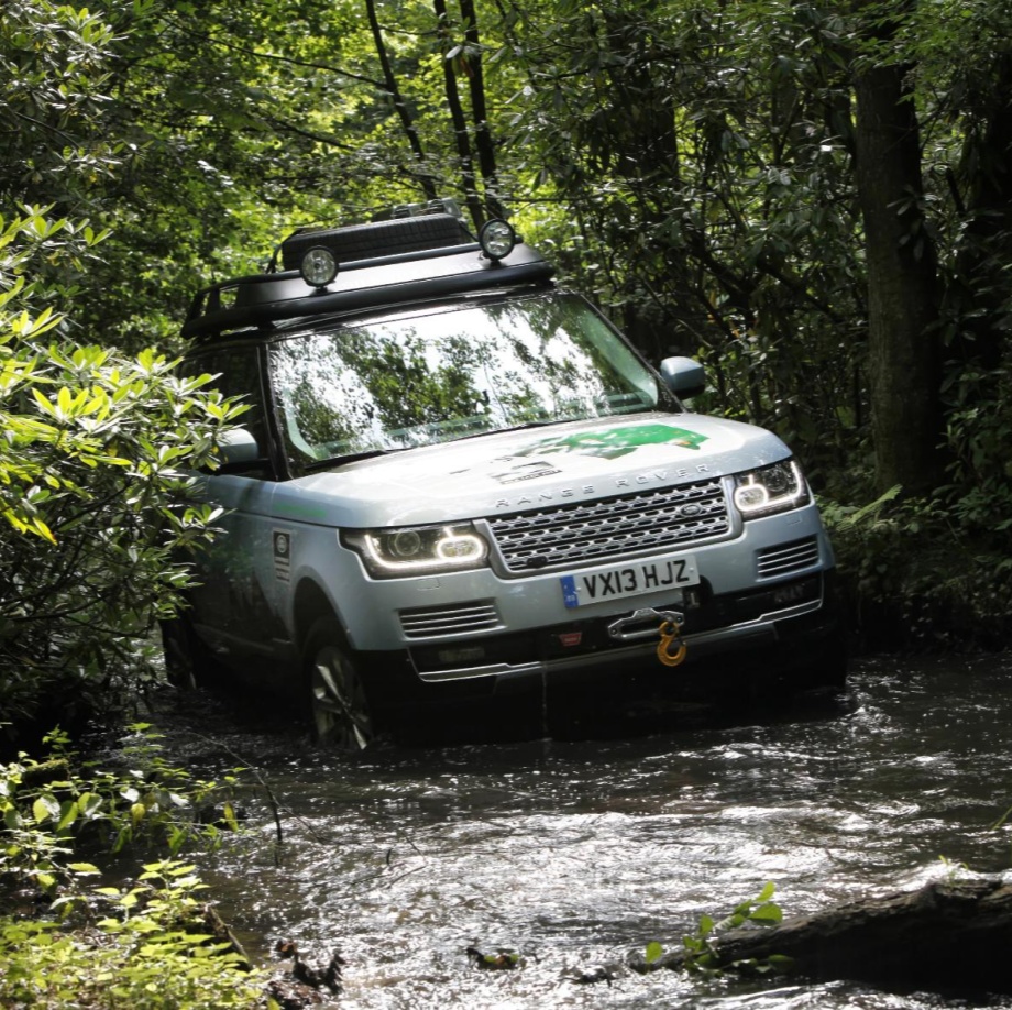 Land Rover set to launch world's first premium diesel SUV hybrids ...