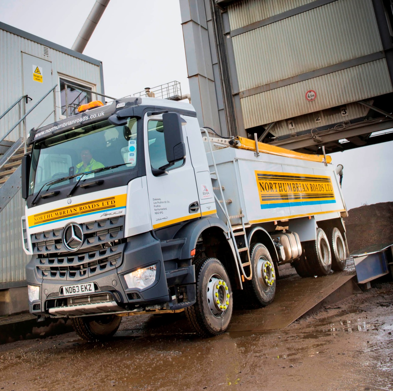 Northumbrian Roads receive Euro VI Mercedes Arocs