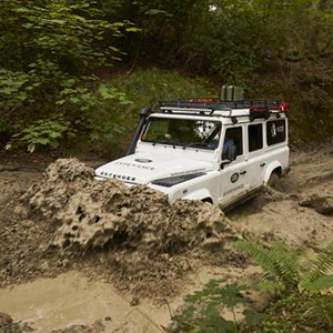 Taste Adventure With Land Rover’s Expeditions - FleetPoint