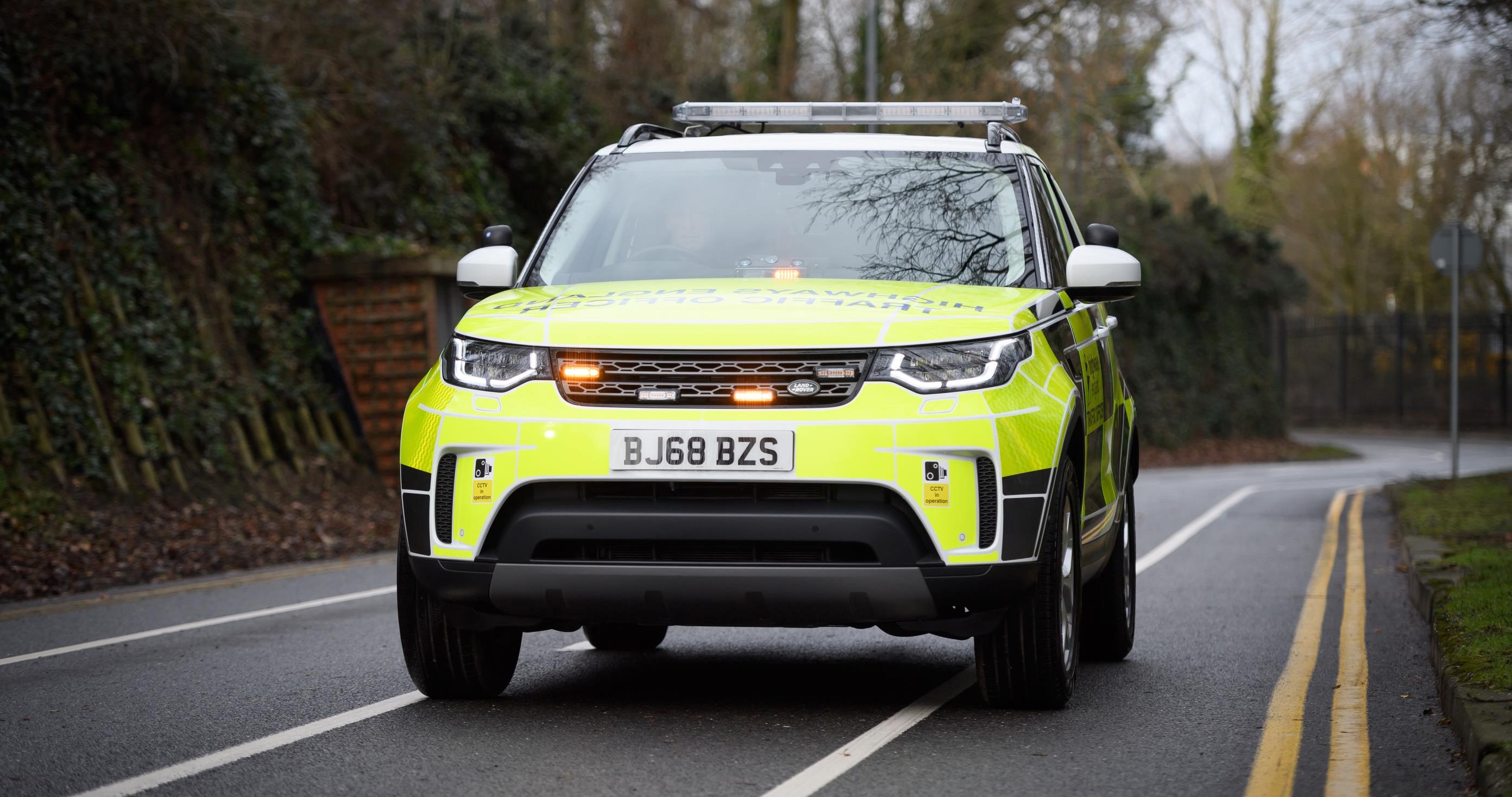 Land Rover hands over first of 70 Discovery Vehicles to Highways ...