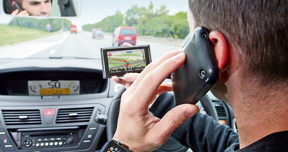 Six tips to banish driver distractions - FleetPoint