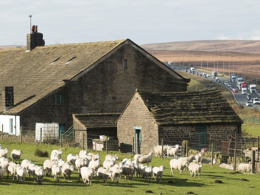 The famous house sandwiched by the M62 - FleetPoint