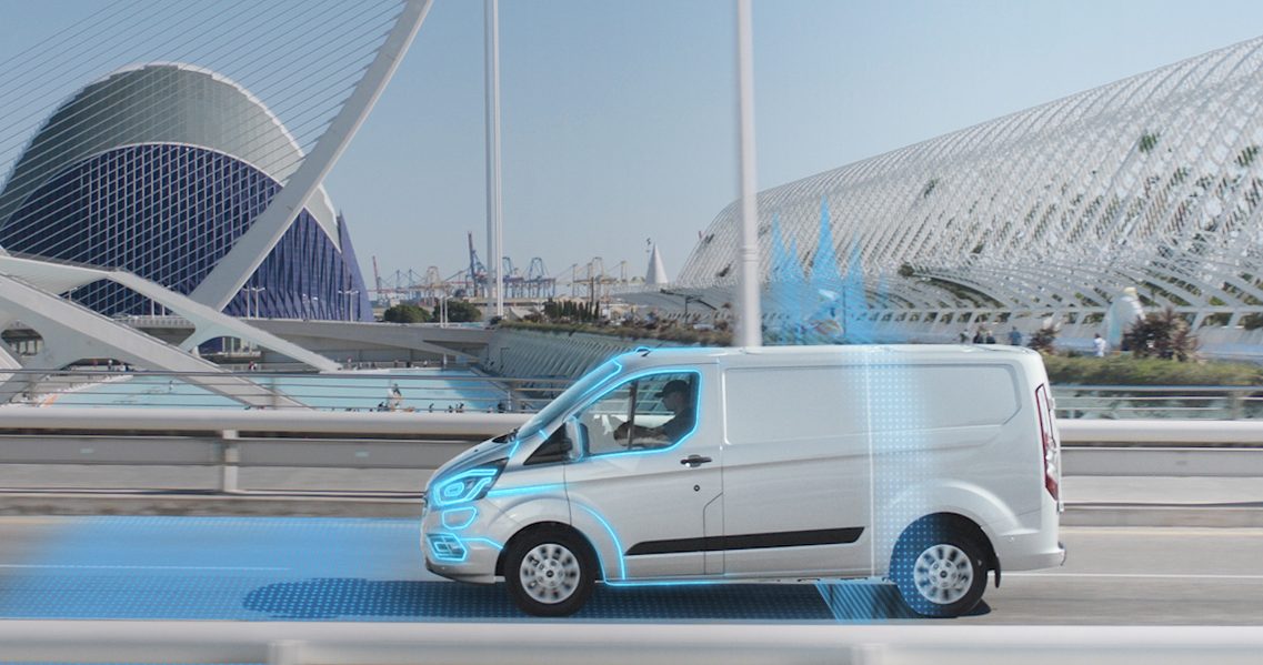 Ford Transit Custom plug-in hybrid introduces automatic electric mode