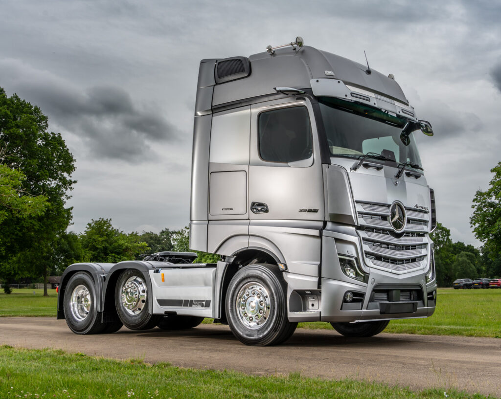 Mercedes-Benz Trucks introduces the exceptional Actros L Edition 3