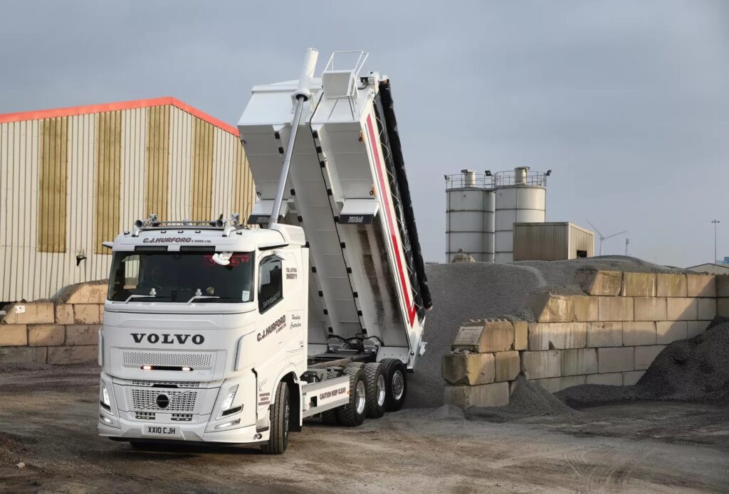 UK's first Volvo FH Aero tipper makes its debut - FleetPoint