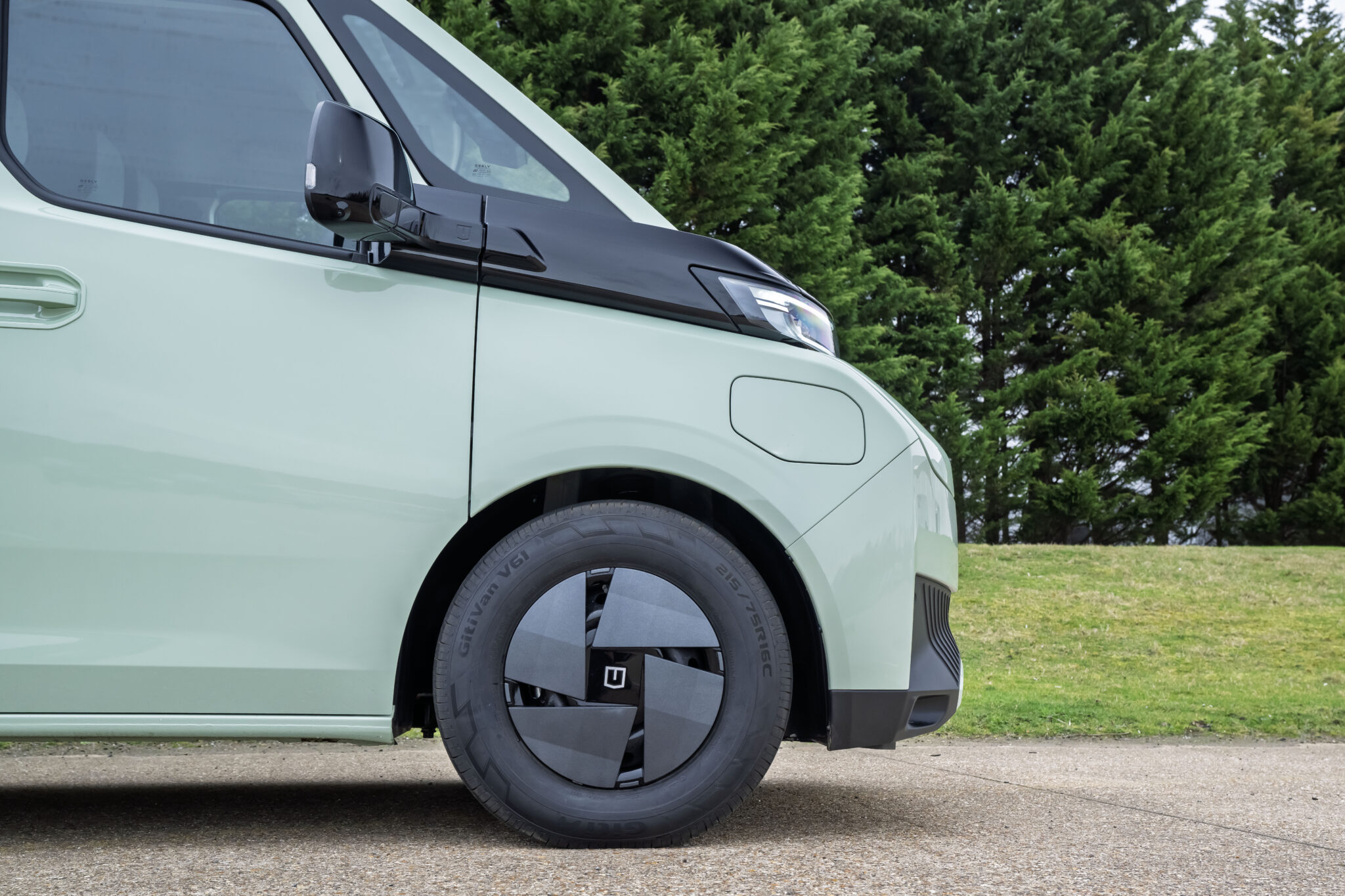 The Farizon SV Electric Van arrives in the UK - FleetPoint