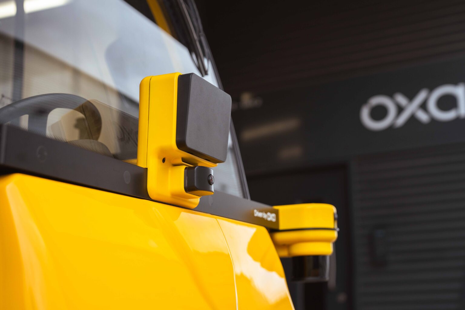 Oxa introduces the new autonomous Bradshaw T800 - FleetPoint