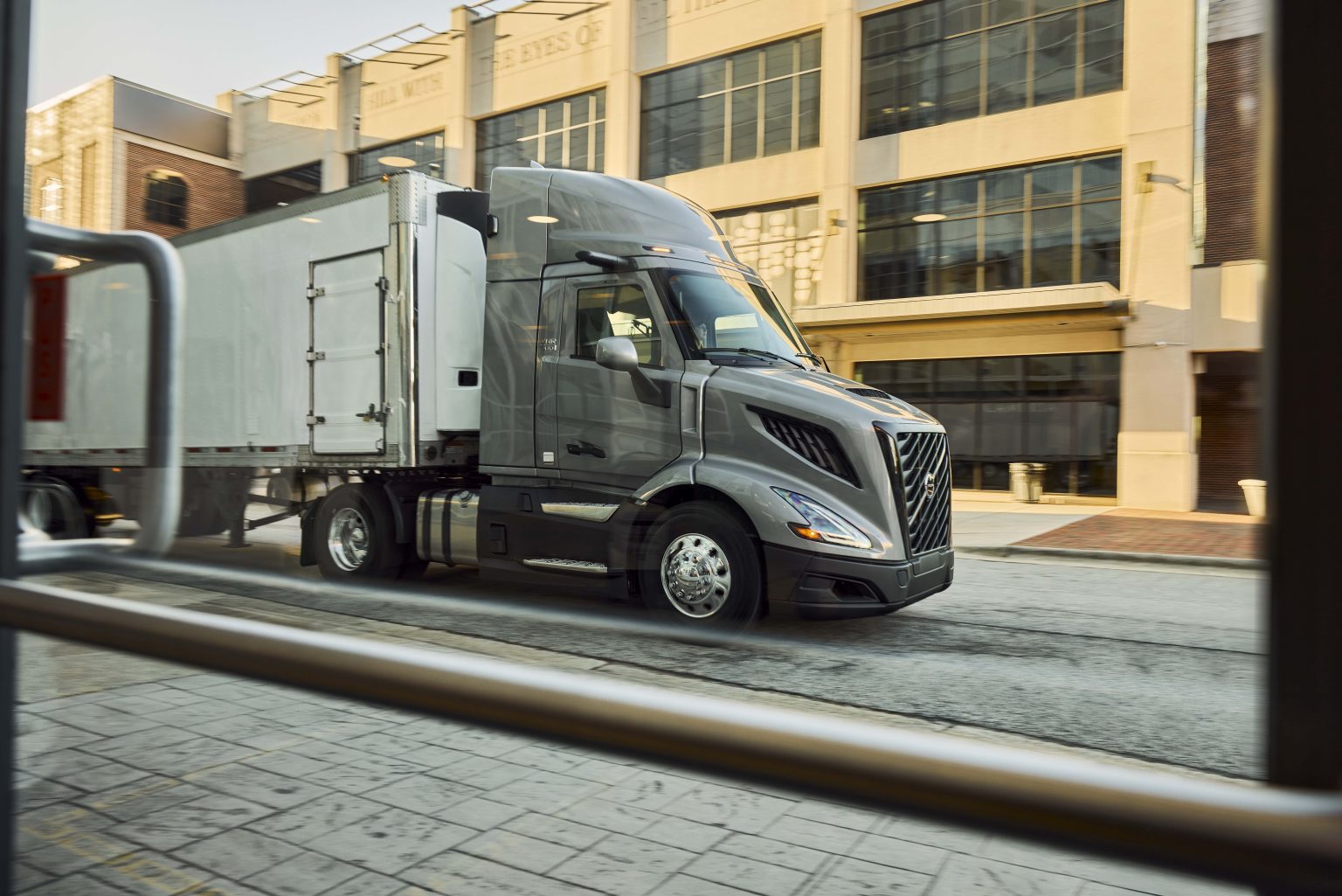 Volvo Trucks begins production of all-new Volvo VNR