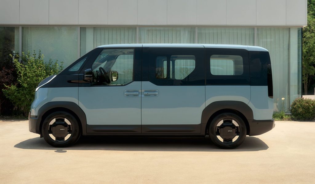 Kia expands PV5 range with new Passenger 7-Seat model